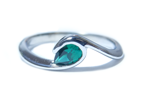 Green Room Wave Ring – Ringcraft Moana